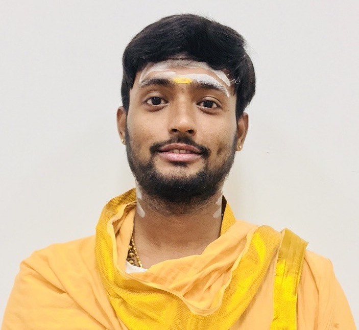 Priests – The Hindu Temple of St. Louis